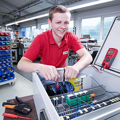 Ausbildung Mechatroniker/in bei MENNEKES | MENNEKES